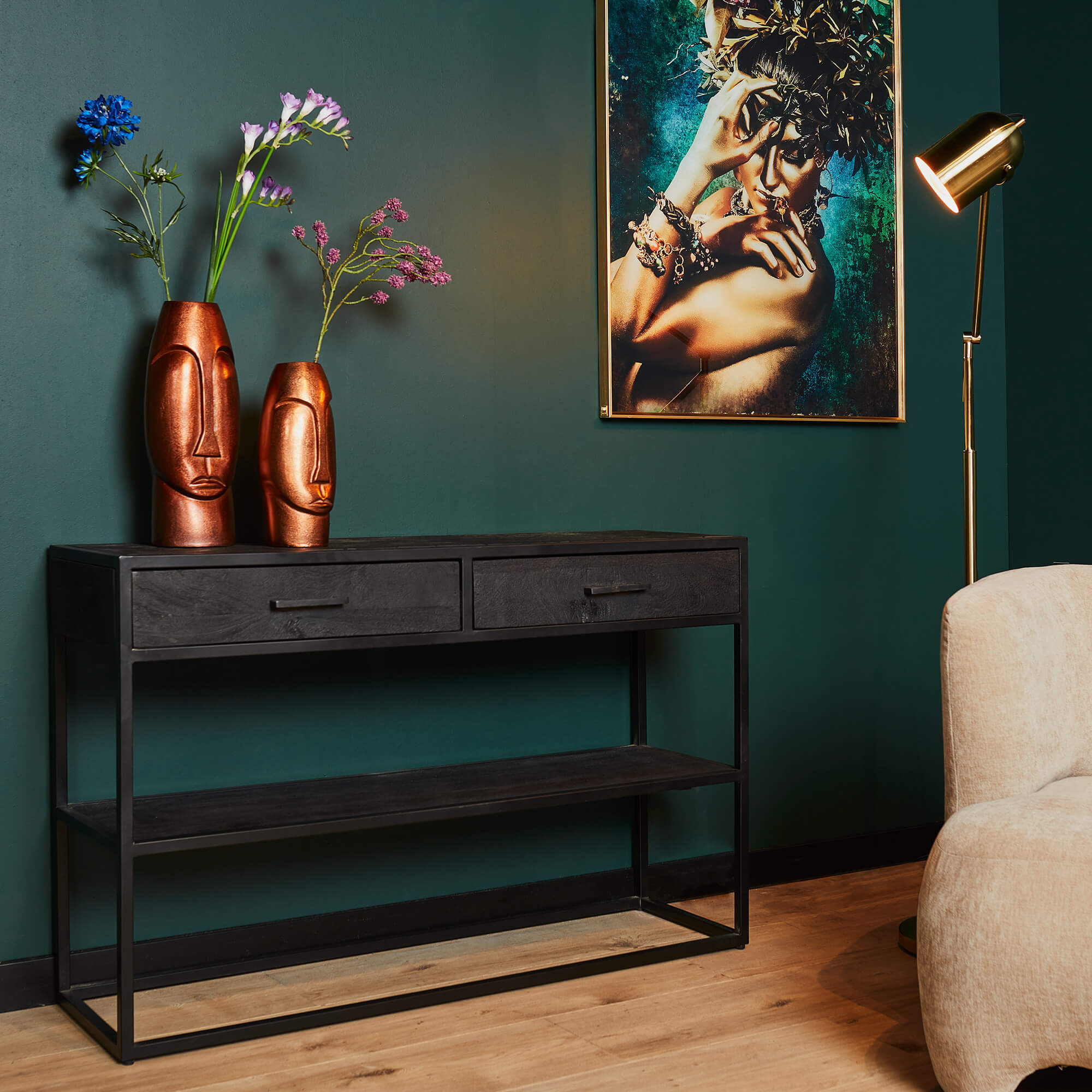 Sidetable achter bank – Industrieelinhuis.nl